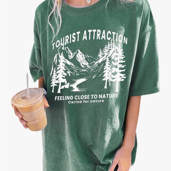 Tops | Green Graphic Tshirt | Poshmark